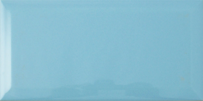 Metro 200 x 100 Bevelled Wall Tile - Baby Blue Gloss (Per M²)